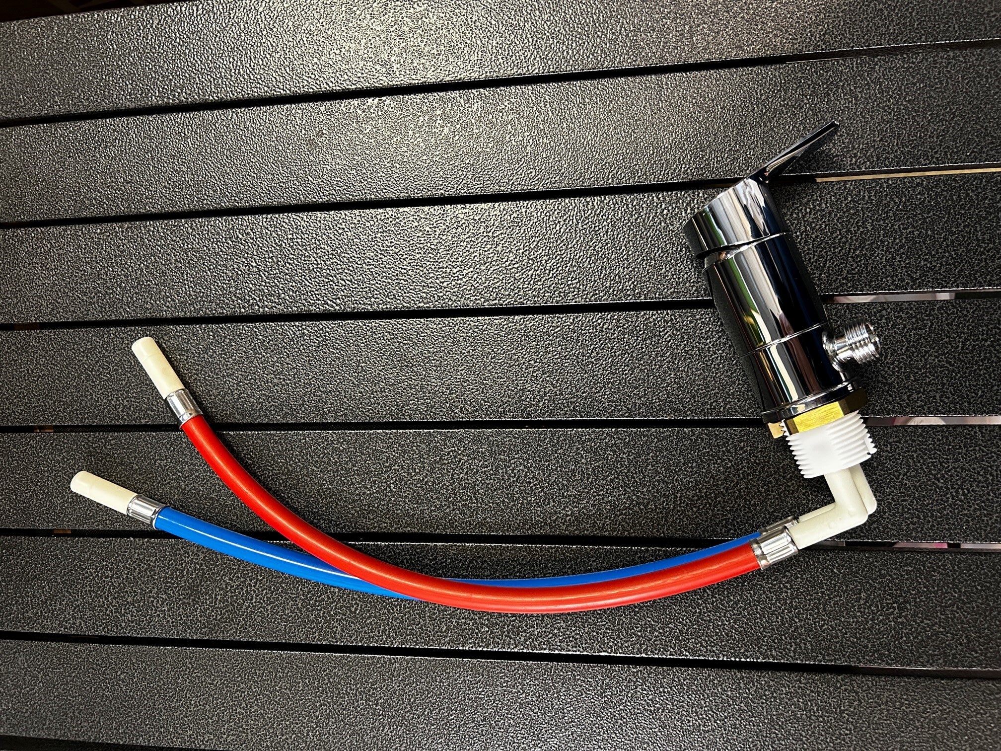 Swift Vector 90 Degrees Tails Shower Mixer Tap – Leisure Warehouse